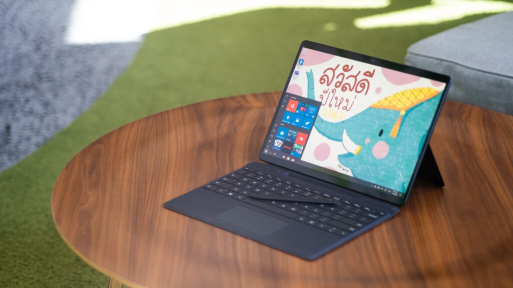 ราคาต้องมาแล้ว! Surface Pro X Tablet PC วางขาย 28 มกราคมนี้